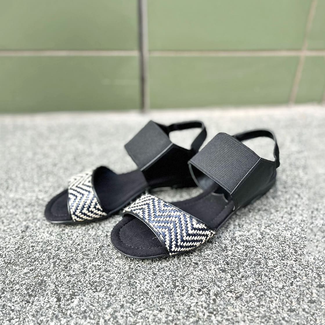 【882101】フラットサンダル｜HAYASHIGO ONLINE SHOP -ハヤシゴオンラインショップ公式