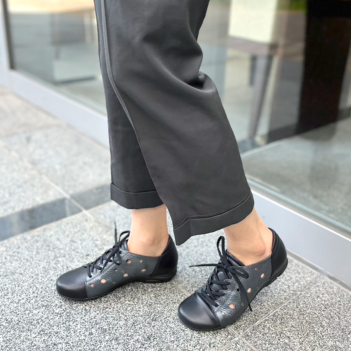 【88874】パンチングスニーカー｜HAYASHIGO ONLINE SHOP -ハヤシゴオンラインショップ公式