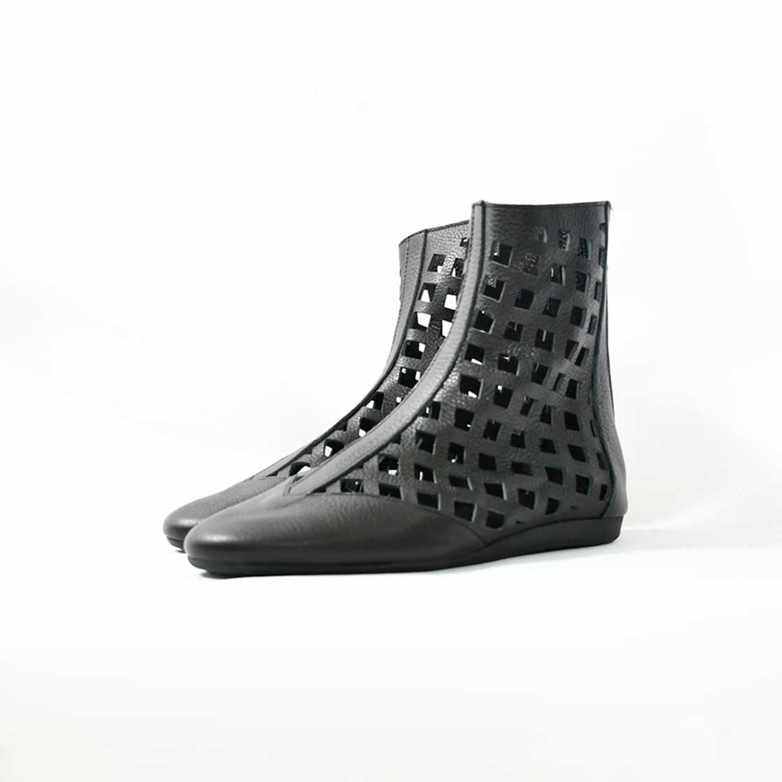 【LAMANT】パンチングショートブーツ｜HAYASHIGO ONLINE SHOP -ハヤシゴオンラインショップ公式